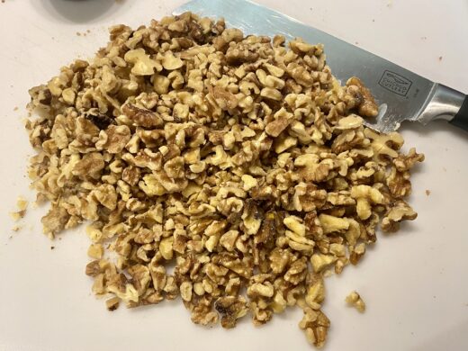 6 Ingredient Quick Stovetop Keto Candied Walnuts